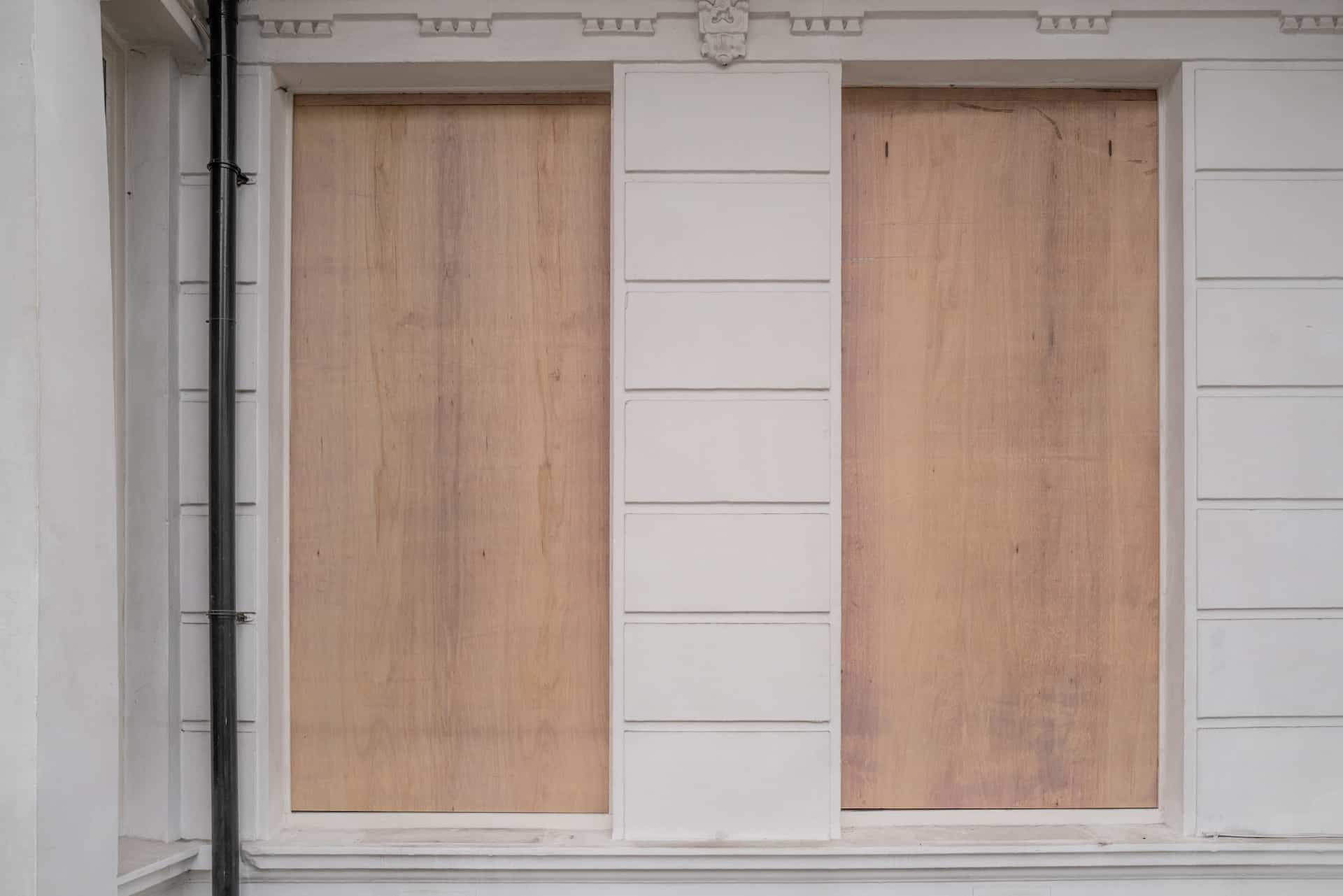 Emergency Boarding Up Windows – Emergency Glaziers