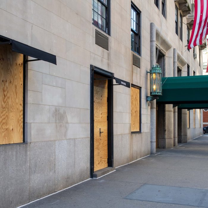 Emergency Boarding Up Windows – Emergency Glaziers